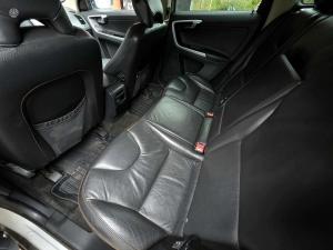 Pelēks Volvo XC60 2009 Šauļi, ar dzinēja tilpumu 2.40 L un nobraukumu 457 tūkst. km par 5600 €, foto 26 vietnē AUTOMOTO.COM.LV