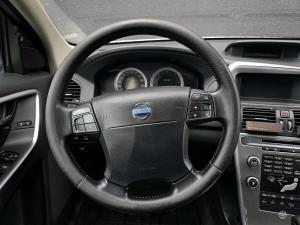 Pelēks Volvo XC60 2009 Šauļi, ar dzinēja tilpumu 2.40 L un nobraukumu 457 tūkst. km par 5600 €, foto 29 vietnē AUTOMOTO.COM.LV