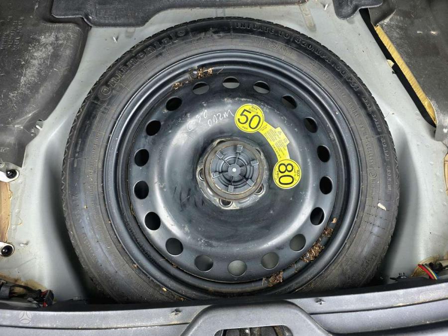 Pelēks Volvo XC60 2009 Šauļi, ar dzinēja tilpumu 2.40 L un nobraukumu 457 tūkst. km par 5600 €, foto 31 vietnē AUTOMOTO.COM.LV