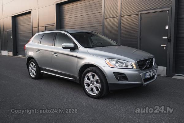 Pelēks Volvo XC60 2009 Tallina, ar dzinēja tilpumu 2.40 L un nobraukumu 338 tūkst. km par 5500 €, foto 3 vietnē AUTOMOTO.COM.LV