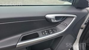 Pelēks Volvo XC60 2009 Jelgava, ar dzinēja tilpumu 2.40 L un nobraukumu 316 tūkst. km par 8390 €, foto 21 vietnē AUTOMOTO.COM.LV