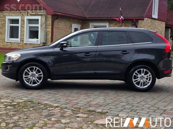 Pelēks Volvo XC60 2009 Rīga, ar dzinēja tilpumu 2.40 L un nobraukumu 392 tūkst. km par 7950 €, foto 3 vietnē AUTOMOTO.COM.LV