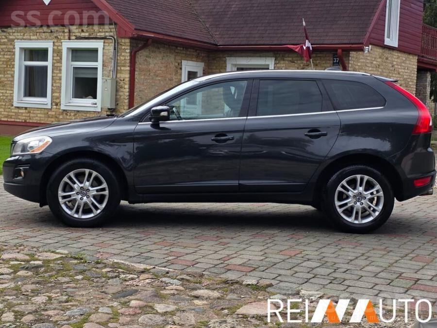 Pelēks Volvo XC60 2009 Rīga, ar dzinēja tilpumu 2.40 L un nobraukumu 392 tūkst. km par 7950 €, foto 3 vietnē AUTOMOTO.COM.LV