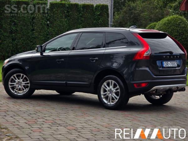 Pelēks Volvo XC60 2009 Rīga, ar dzinēja tilpumu 2.40 L un nobraukumu 392 tūkst. km par 7950 €, foto 4 vietnē AUTOMOTO.COM.LV