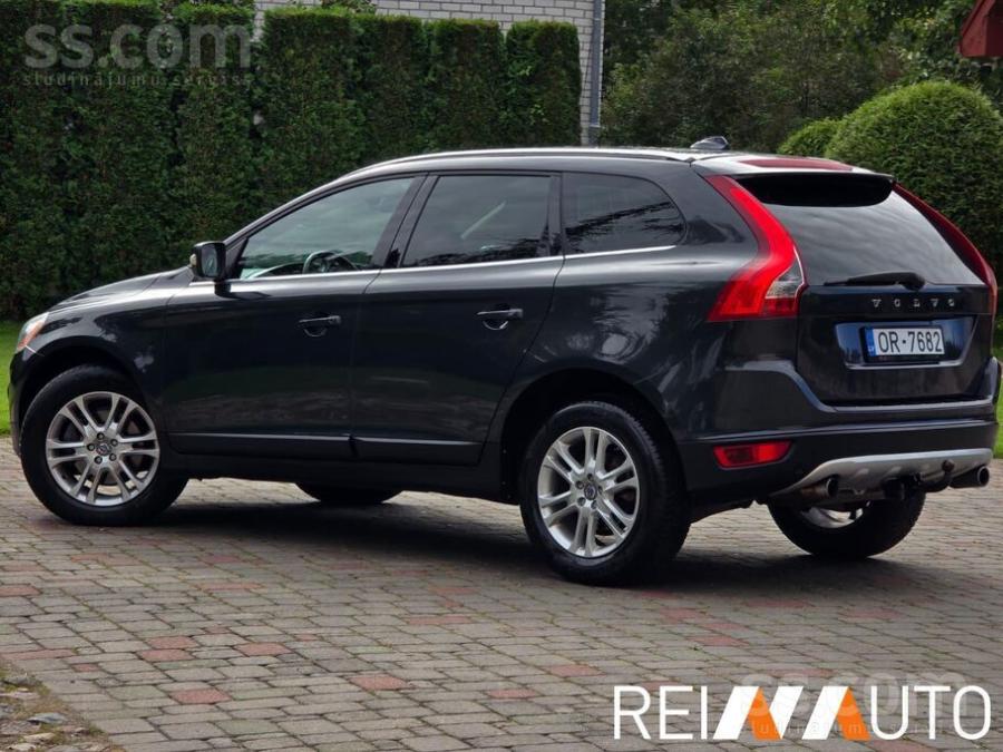 Pelēks Volvo XC60 2009 Rīga, ar dzinēja tilpumu 2.40 L un nobraukumu 392 tūkst. km par 7950 €, foto 4 vietnē AUTOMOTO.COM.LV
