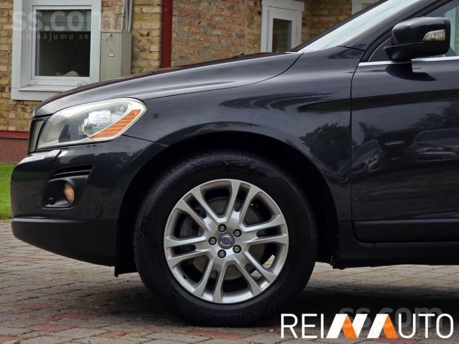 Pelēks Volvo XC60 2009 Rīga, ar dzinēja tilpumu 2.40 L un nobraukumu 392 tūkst. km par 7950 €, foto 10 vietnē AUTOMOTO.COM.LV
