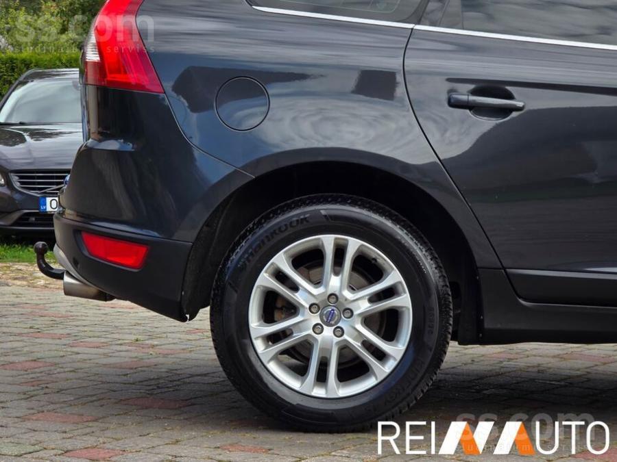 Pelēks Volvo XC60 2009 Rīga, ar dzinēja tilpumu 2.40 L un nobraukumu 392 tūkst. km par 7950 €, foto 12 vietnē AUTOMOTO.COM.LV
