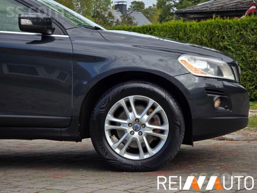 Pelēks Volvo XC60 2009 Rīga, ar dzinēja tilpumu 2.40 L un nobraukumu 392 tūkst. km par 7950 €, foto 13 vietnē AUTOMOTO.COM.LV