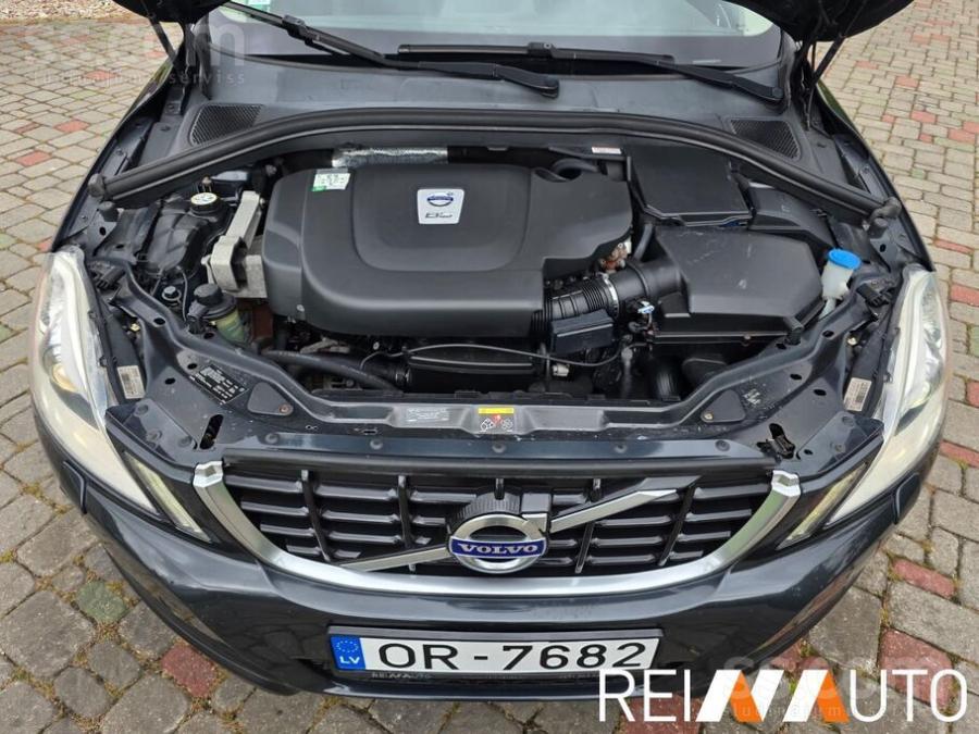 Pelēks Volvo XC60 2009 Rīga, ar dzinēja tilpumu 2.40 L un nobraukumu 392 tūkst. km par 7950 €, foto 29 vietnē AUTOMOTO.COM.LV