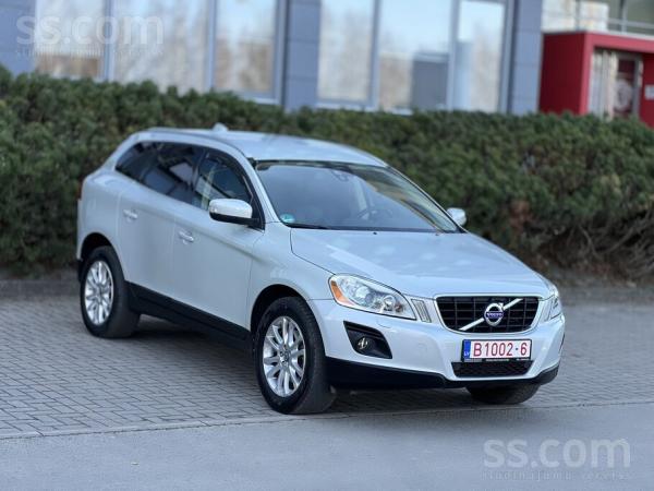 Pelēks Volvo XC60 2009 Rīga, ar dzinēja tilpumu 2.40 L un nobraukumu 330 tūkst. km par 7990 €, foto 4 vietnē AUTOMOTO.COM.LV