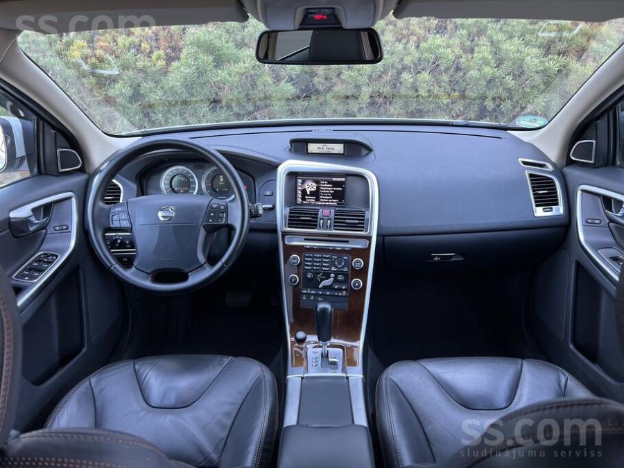 Pelēks Volvo XC60 2009 Rīga, ar dzinēja tilpumu 2.40 L un nobraukumu 330 tūkst. km par 7990 €, foto 17 vietnē AUTOMOTO.COM.LV