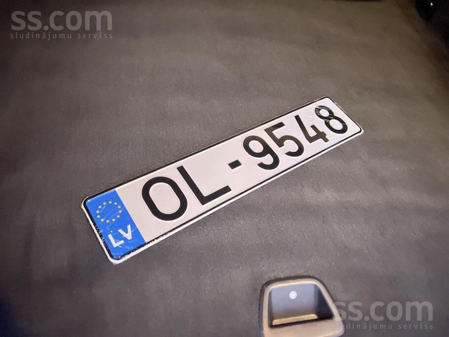 Pelēks Volvo XC60 2009 Rīga, ar dzinēja tilpumu 2.40 L un nobraukumu 330 tūkst. km par 7990 €, foto 35 vietnē AUTOMOTO.COM.LV