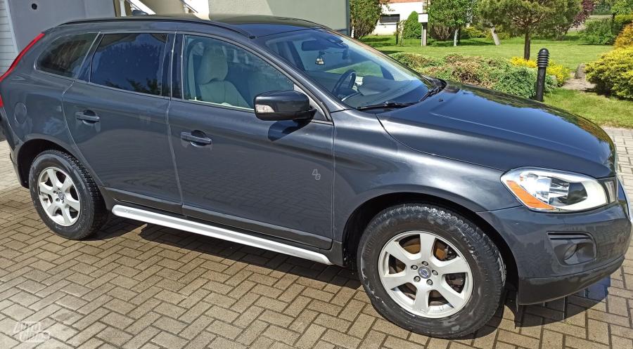 Pelēks Volvo XC60 2009 Viļņa, ar dzinēja tilpumu 2.40 L un nobraukumu 239 tūkst. km par 5800 €, foto 3 vietnē AUTOMOTO.COM.LV