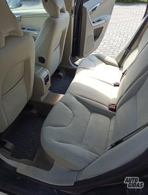 Pelēks Volvo XC60 2009 Viļņa, ar dzinēja tilpumu 2.40 L un nobraukumu 239 tūkst. km par 5800 €, foto 8 vietnē AUTOMOTO.COM.LV