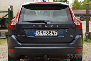 Grey Volvo XC60 2009 in Tukums, with an engine capacity of 2.40 L and mileage of 320 thousand km for 7350 €, photo 5 on AUTOMOTO.COM.LV