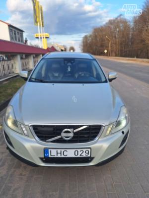 Pelēks Volvo XC60 2009 Šilalė, ar dzinēja tilpumu 2.40 L un nobraukumu 370 tūkst. km par 4800 €, foto 6 vietnē AUTOMOTO.COM.LV