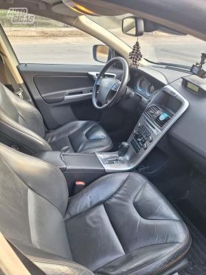 Pelēks Volvo XC60 2009 Šilalė, ar dzinēja tilpumu 2.40 L un nobraukumu 370 tūkst. km par 4800 €, foto 13 vietnē AUTOMOTO.COM.LV