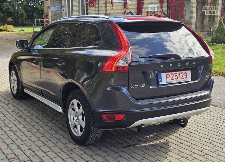 Grey Volvo XC60 2009 in Ariogala, with an engine capacity of 2.40 L and mileage of 396 thousand km for 6300 €, photo 4 on AUTOMOTO.COM.LV