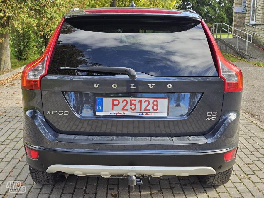 Grey Volvo XC60 2009 in Ariogala, with an engine capacity of 2.40 L and mileage of 396 thousand km for 6300 €, photo 5 on AUTOMOTO.COM.LV