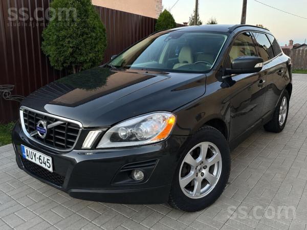 Grey Volvo XC60 2009 in Daugavpils, with an engine capacity of 2.40 L and mileage of 298 thousand km for 5500 €, photo 9 on AUTOMOTO.COM.LV