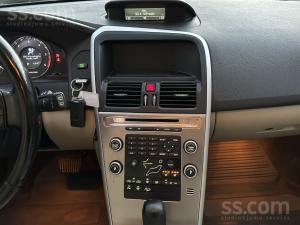 Pelēks Volvo XC60 2009 Daugavpils, ar dzinēja tilpumu 2.40 L un nobraukumu 298 tūkst. km par 5500 €, foto 16 vietnē AUTOMOTO.COM.LV