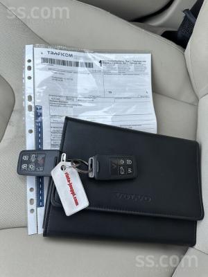 Pelēks Volvo XC60 2009 Daugavpils, ar dzinēja tilpumu 2.40 L un nobraukumu 298 tūkst. km par 5500 €, foto 24 vietnē AUTOMOTO.COM.LV