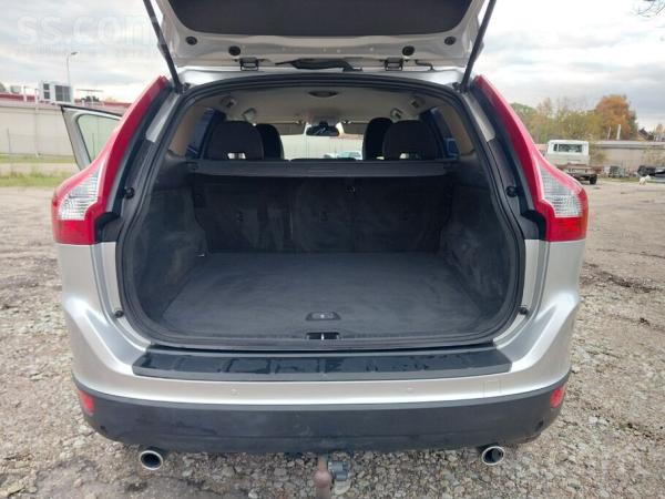 Pelēks Volvo XC60 2009 Rēzekne, ar dzinēja tilpumu 2.40 L un nobraukumu 0 tūkst. km par 6950 €, foto 9 vietnē AUTOMOTO.COM.LV