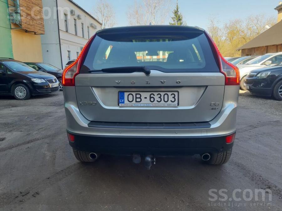 Pelēks Volvo XC60 2010 Daugavpils, ar dzinēja tilpumu 2.40 L un nobraukumu 0 tūkst. km par 7400 €, foto 7 vietnē AUTOMOTO.COM.LV
