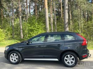 Pelēks Volvo XC60 2010 Valmiera, ar dzinēja tilpumu 2.40 L un nobraukumu 0 tūkst. km par 11900 €, foto 2 vietnē AUTOMOTO.COM.LV