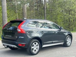 Pelēks Volvo XC60 2010 Valmiera, ar dzinēja tilpumu 2.40 L un nobraukumu 0 tūkst. km par 11900 €, foto 4 vietnē AUTOMOTO.COM.LV
