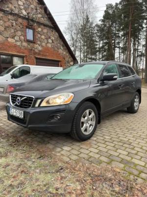 Grey Volvo XC60 2010 in Riga, with an engine capacity of 2.40 L and mileage of 366 thousand km for 6100 €, photo  on AUTOMOTO.COM.LV