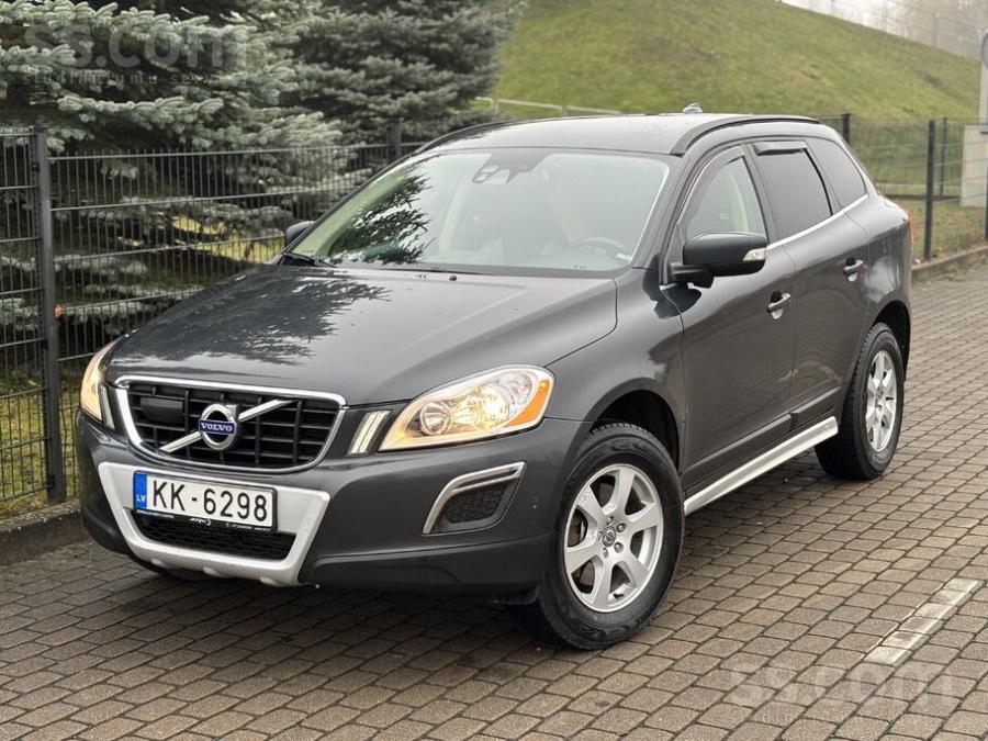 Grey Volvo XC60 2010 in Jelgava, with an engine capacity of 2.40 L and mileage of 0 thousand km for 6490 €, photo 1 on AUTOMOTO.COM.LV