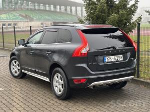 Grey Volvo XC60 2010 in Jelgava, with an engine capacity of 2.40 L and mileage of 0 thousand km for 6490 €, photo 2 on AUTOMOTO.COM.LV