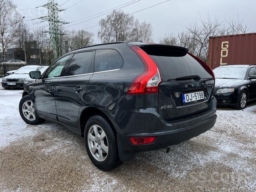 Grey Volvo XC60 2010 in Riga, with an engine capacity of 2.40 L and mileage of 0 thousand km for 5990 €, photo 5 on AUTOMOTO.COM.LV