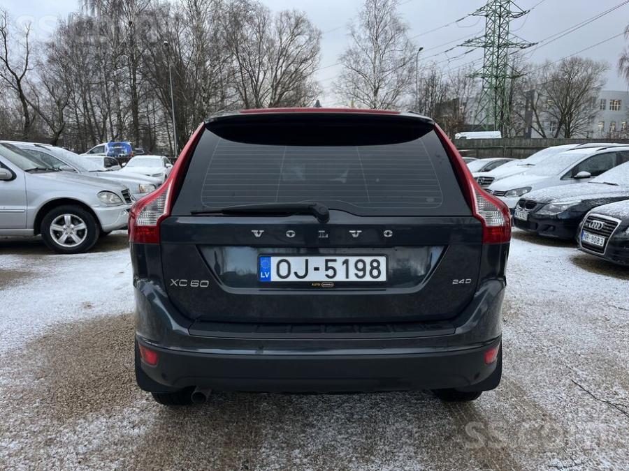Grey Volvo XC60 2010 in Riga, with an engine capacity of 2.40 L and mileage of 0 thousand km for 5990 €, photo 6 on AUTOMOTO.COM.LV