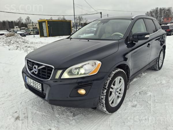Pelēks Volvo XC60 2010 Rīga, ar dzinēja tilpumu 2.40 L un nobraukumu 260 tūkst. km par 9650 €, foto 1 vietnē AUTOMOTO.COM.LV