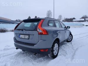 Pelēks Volvo XC60 2010 Rēzekne, ar dzinēja tilpumu 2.40 L un nobraukumu 317 tūkst. km par 7900 €, foto 6 vietnē AUTOMOTO.COM.LV