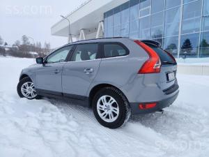 Pelēks Volvo XC60 2010 Rēzekne, ar dzinēja tilpumu 2.40 L un nobraukumu 317 tūkst. km par 7900 €, foto 7 vietnē AUTOMOTO.COM.LV