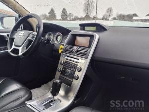 Pelēks Volvo XC60 2010 Rēzekne, ar dzinēja tilpumu 2.40 L un nobraukumu 317 tūkst. km par 7900 €, foto 11 vietnē AUTOMOTO.COM.LV