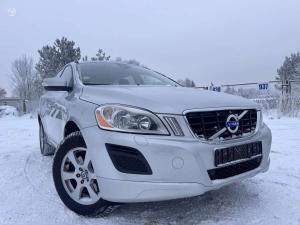 Pelēks Volvo XC60 2010 Alīta, ar dzinēja tilpumu 1.98 L un nobraukumu 283 tūkst. km par 7850 €, foto  vietnē AUTOMOTO.COM.LV
