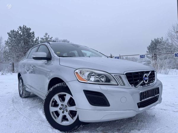 Grey Volvo XC60 2010 in Alytus, with an engine capacity of 1.98 L and mileage of 283 thousand km for 7850 €, photo 5 on AUTOMOTO.COM.LV