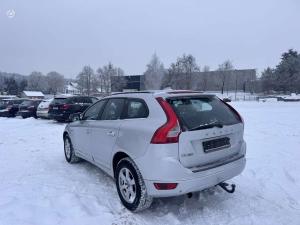 Pelēks Volvo XC60 2010 Alīta, ar dzinēja tilpumu 1.98 L un nobraukumu 283 tūkst. km par 7850 €, foto 10 vietnē AUTOMOTO.COM.LV