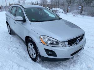 Pelēks Volvo XC60 2010 Alīta, ar dzinēja tilpumu 2.40 L un nobraukumu 264 tūkst. km par 7650 €, foto  vietnē AUTOMOTO.COM.LV