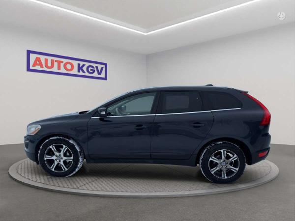 Grey Volvo XC60 2010 in Kaunas, with an engine capacity of 2.40 L and mileage of 219 thousand km for 8399 €, photo 2 on AUTOMOTO.COM.LV