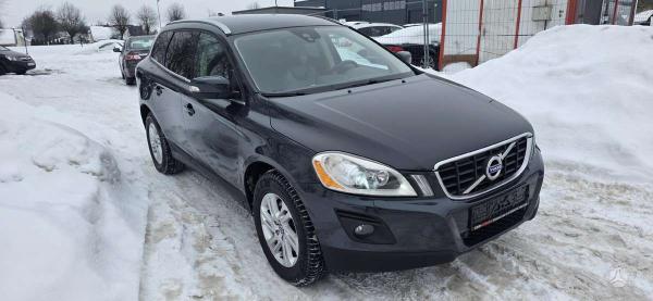 Grey Volvo XC60 2010 in Siauliai, with an engine capacity of 2.40 L and mileage of 283 thousand km for 8350 €, photo 7 on AUTOMOTO.COM.LV