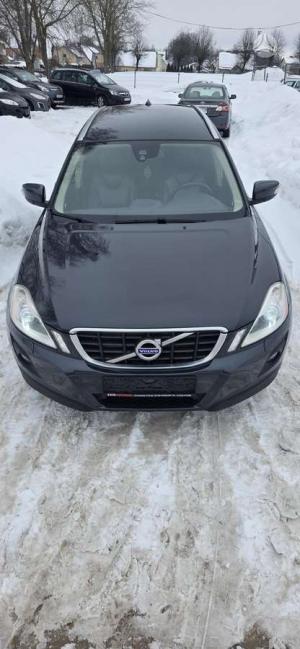 Grey Volvo XC60 2010 in Siauliai, with an engine capacity of 2.40 L and mileage of 283 thousand km for 8350 €, photo 9 on AUTOMOTO.COM.LV