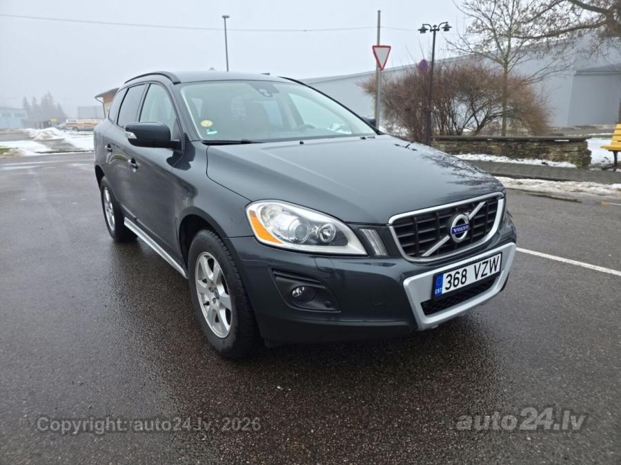 Grey Volvo XC60 2010 in Paide, with an engine capacity of 2.40 L and mileage of 257 thousand km for 8990 €, photo 2 on AUTOMOTO.COM.LV
