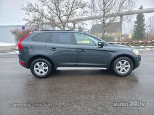 Grey Volvo XC60 2010 in Paide, with an engine capacity of 2.40 L and mileage of 257 thousand km for 8990 €, photo 9 on AUTOMOTO.COM.LV