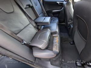 Pelēks Volvo XC60 2010 Tartu, ar dzinēja tilpumu 2.40 L un nobraukumu 246 tūkst. km par 9890 €, foto 26 vietnē AUTOMOTO.COM.LV