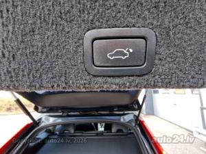 Pelēks Volvo XC60 2010 Tartu, ar dzinēja tilpumu 2.40 L un nobraukumu 246 tūkst. km par 9890 €, foto 29 vietnē AUTOMOTO.COM.LV